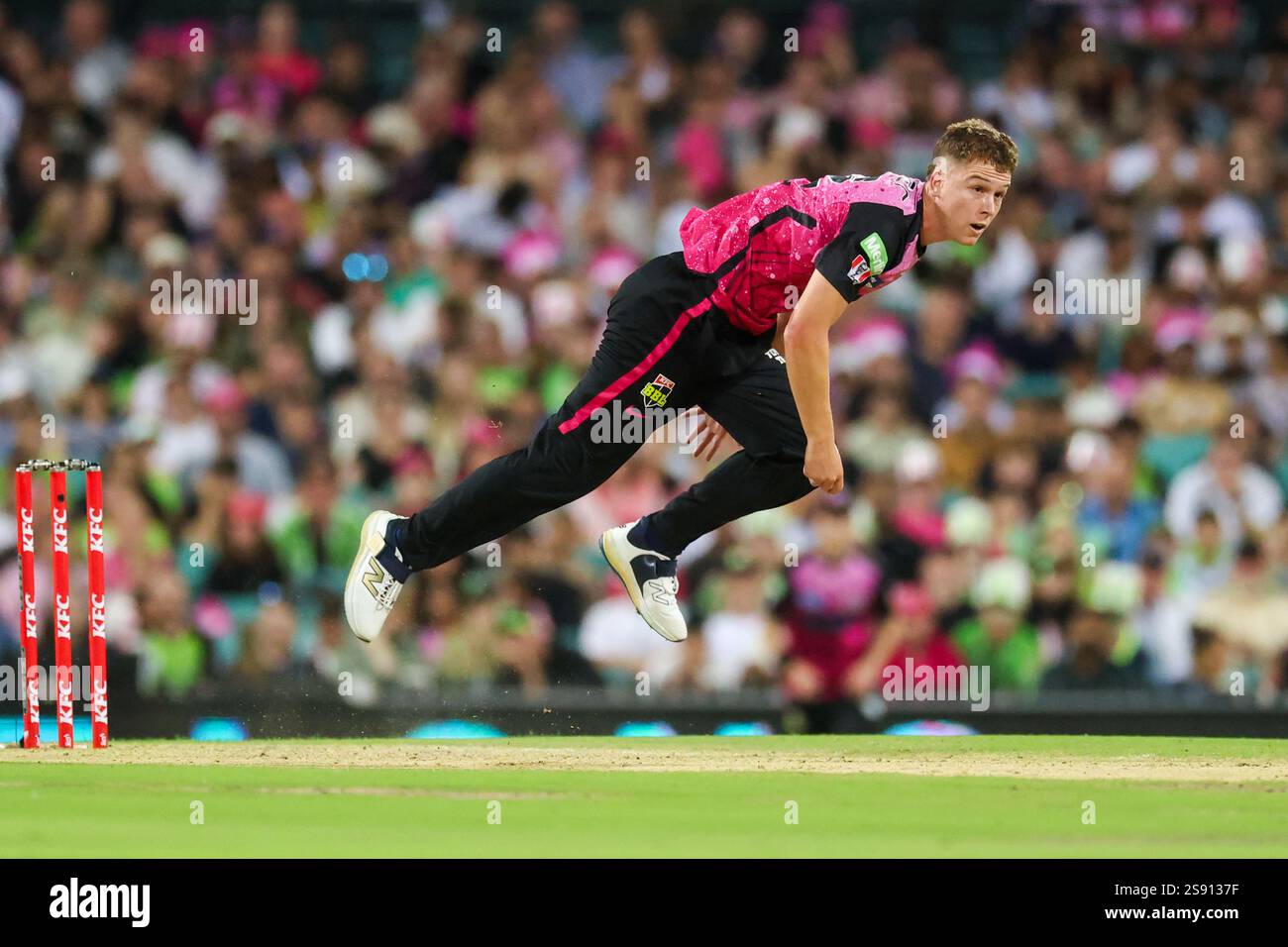 Mitchell Perry of the Sixers bats during the BBL Challenger Final match ...