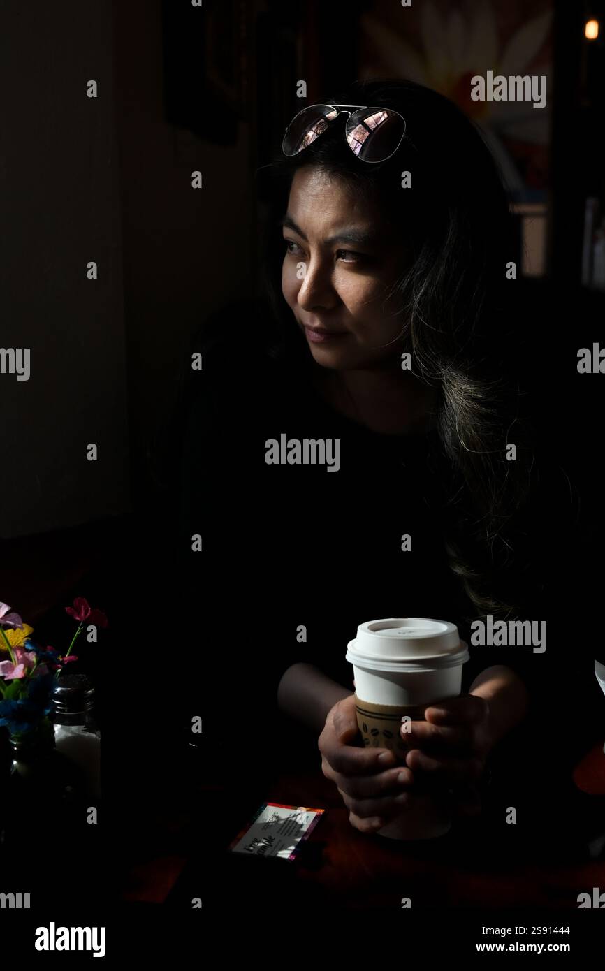 Cafe customer woman coffee hi-res stock photography and images - Alamy