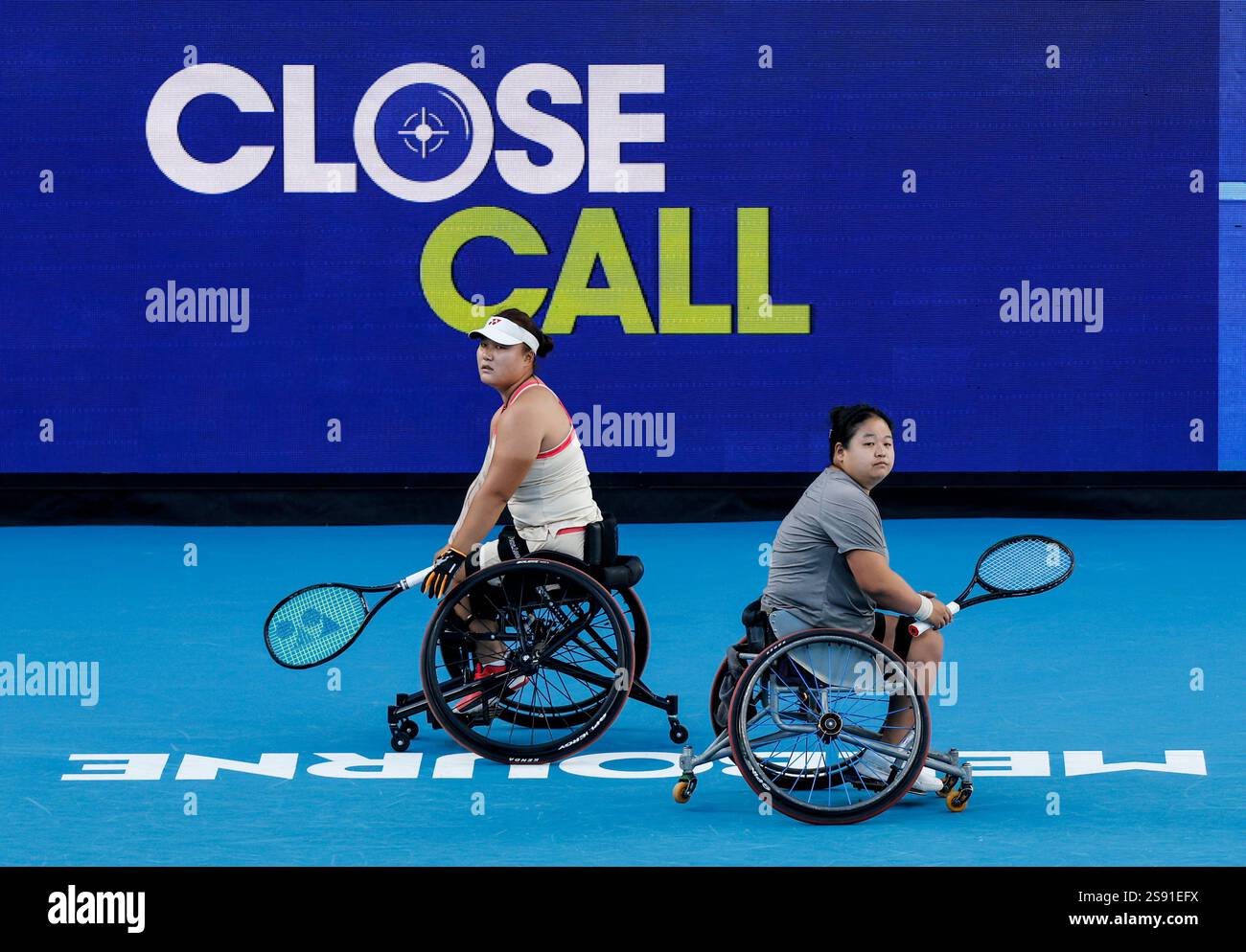 (250124) -- MELBOURNE, Jan. 24, 2025 (Xinhua) -- Wang Ziying/Li Xiaohui ...