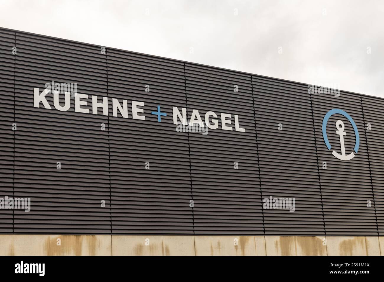 Kuehne + Nagel logo sign on a warehouse. Kuehne + Nagel is a global ...