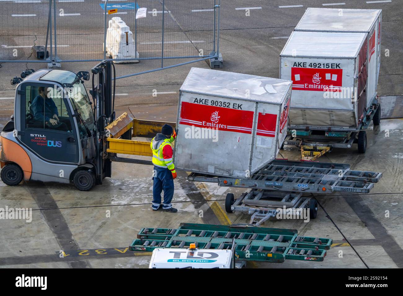 Düsseldorf Airport, Unit Load Devices, ULD, containers for baggage and ...