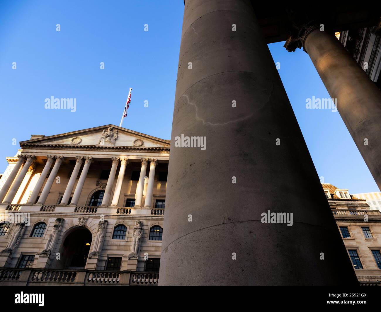 The Bank of England and Pillars of The Royal Exchange, The city of ...