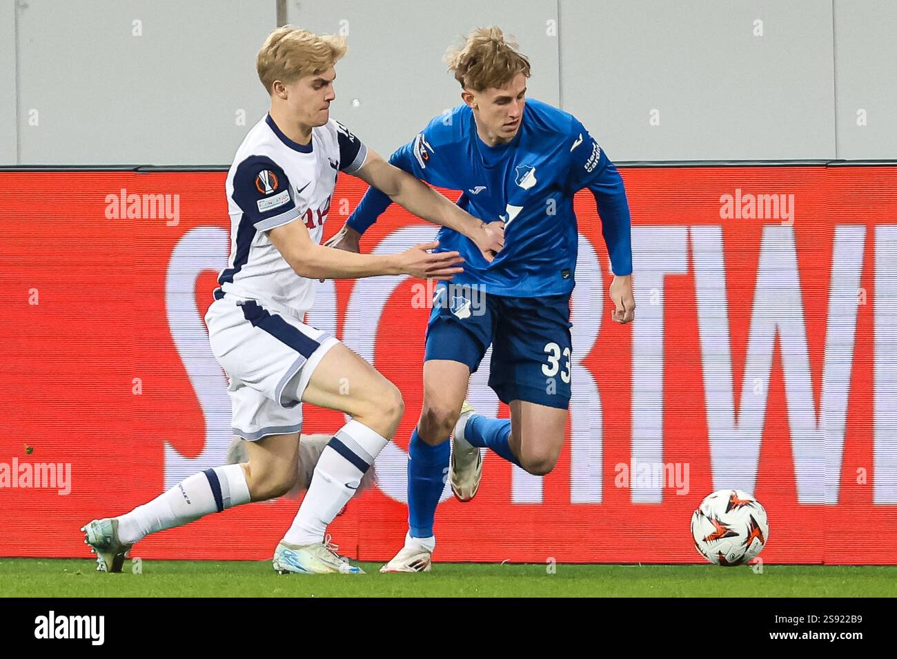 Max Moerstedt (TSG 1899 Hoffenheim, #33) vs Bergvall Lucas (Tottenham ...