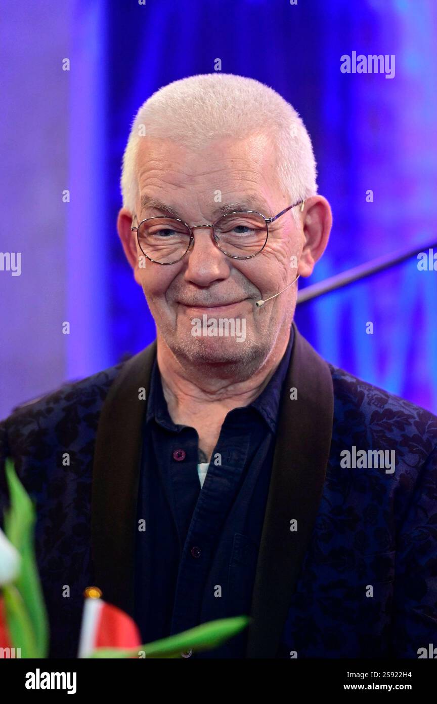 Jes Holtso in der MyTVplus TV Show Linda Total in der Meierei. Radebeul ...