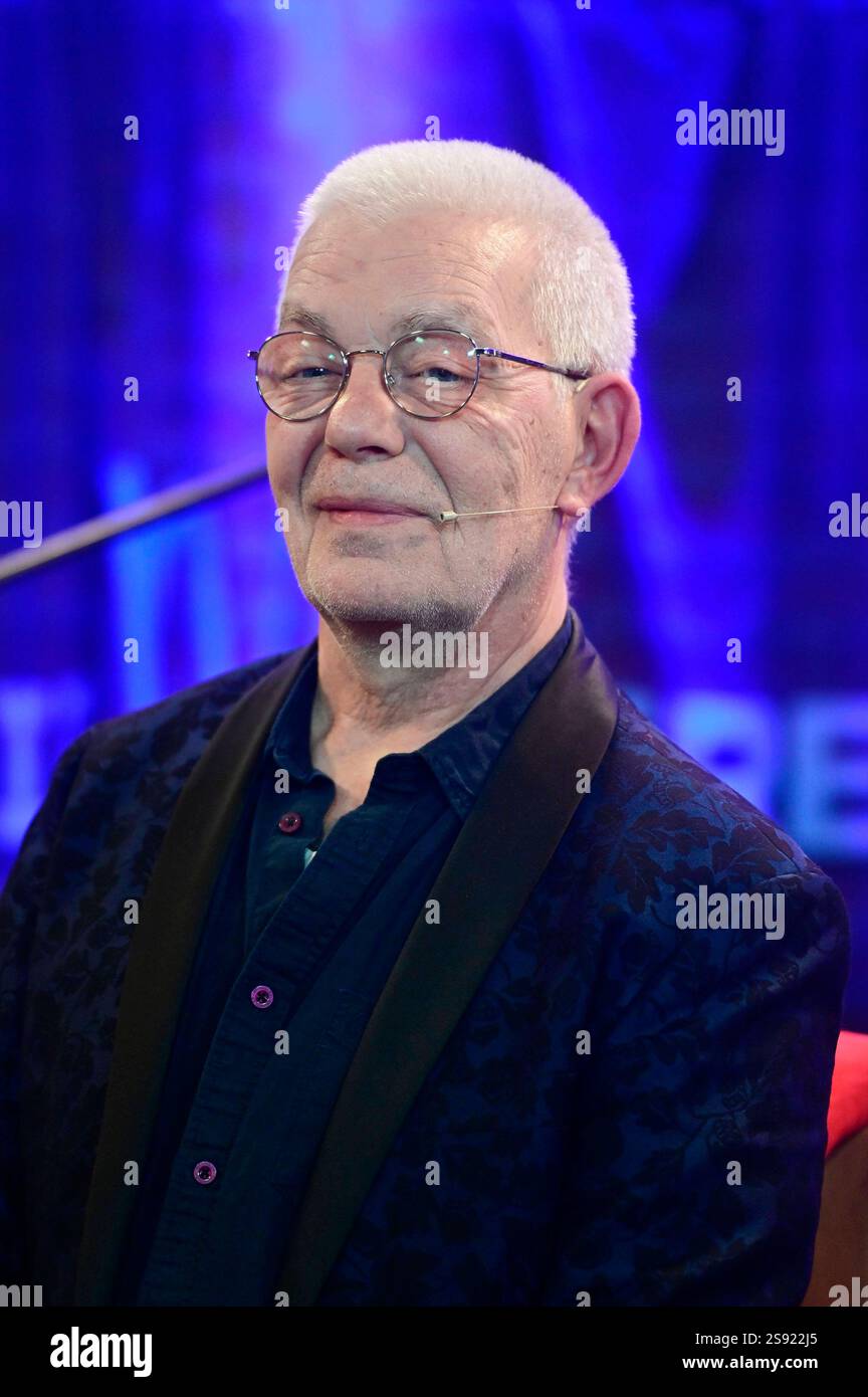 Jes Holtso in der MyTVplus TV Show Linda Total in der Meierei. Radebeul ...
