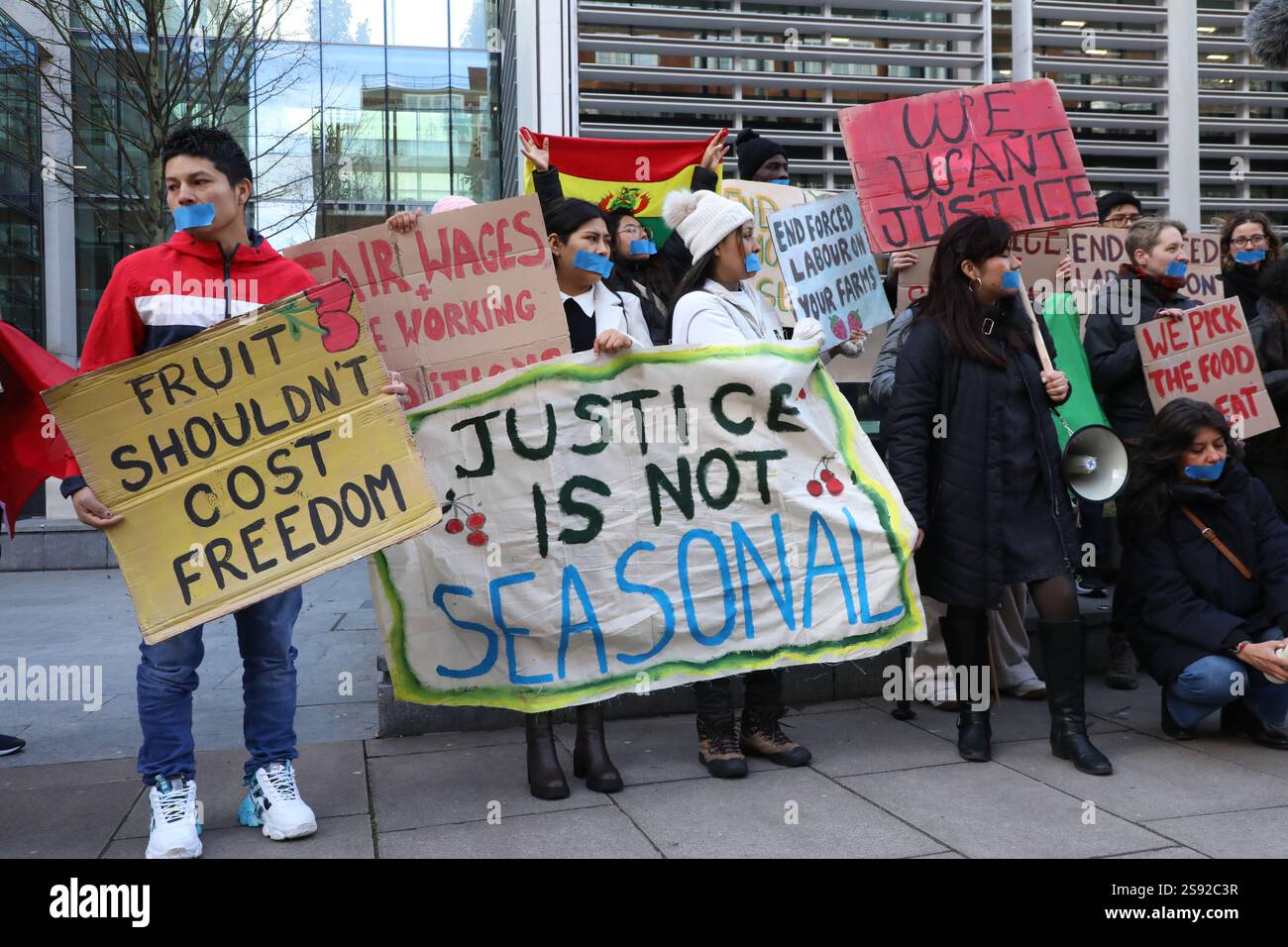 London, England. 24th January 2025. Migrant farm workers protest about ...