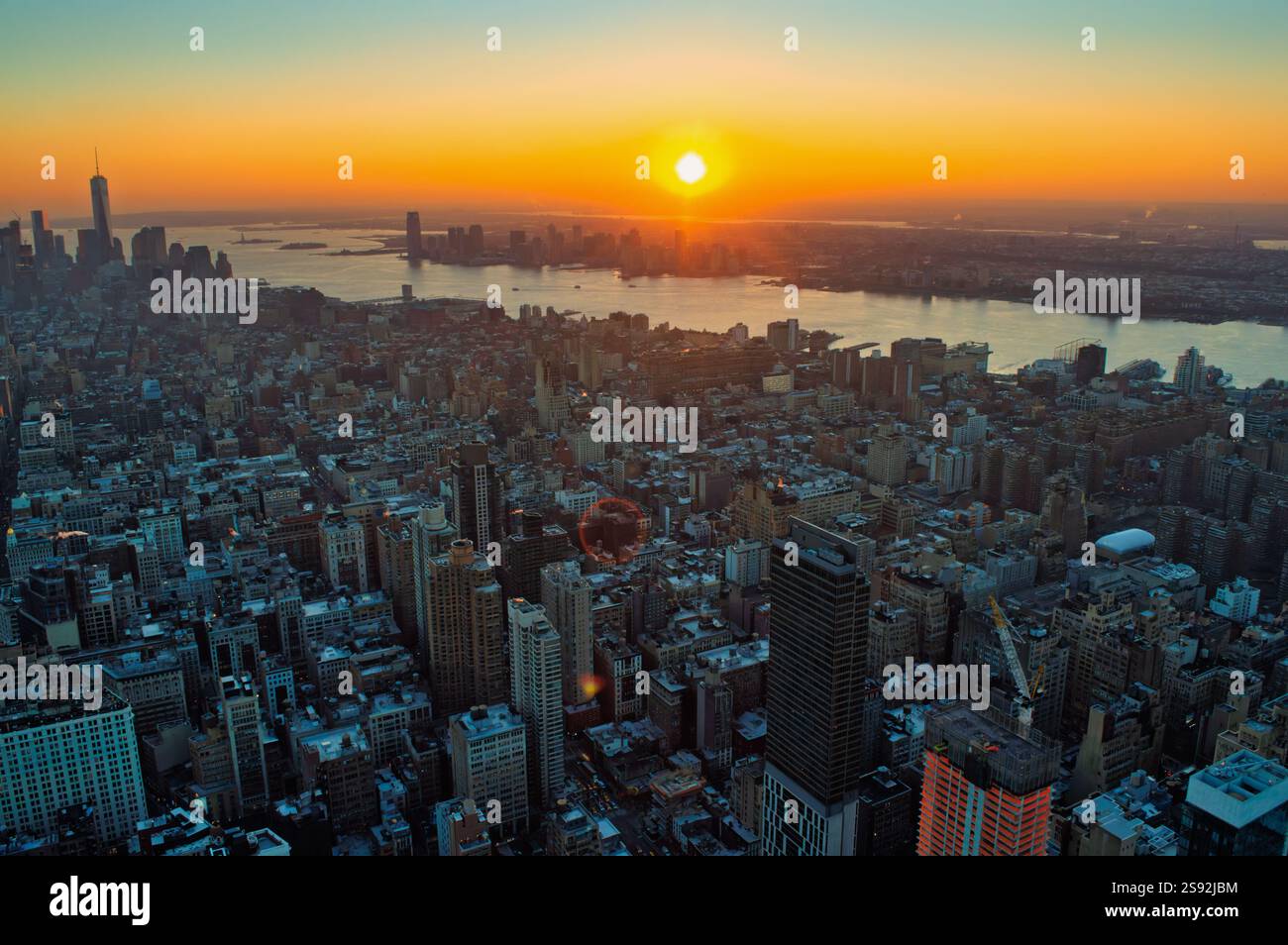 Manhattan skyscrapers high rise buildings in Midtown Manhattan and the ...
