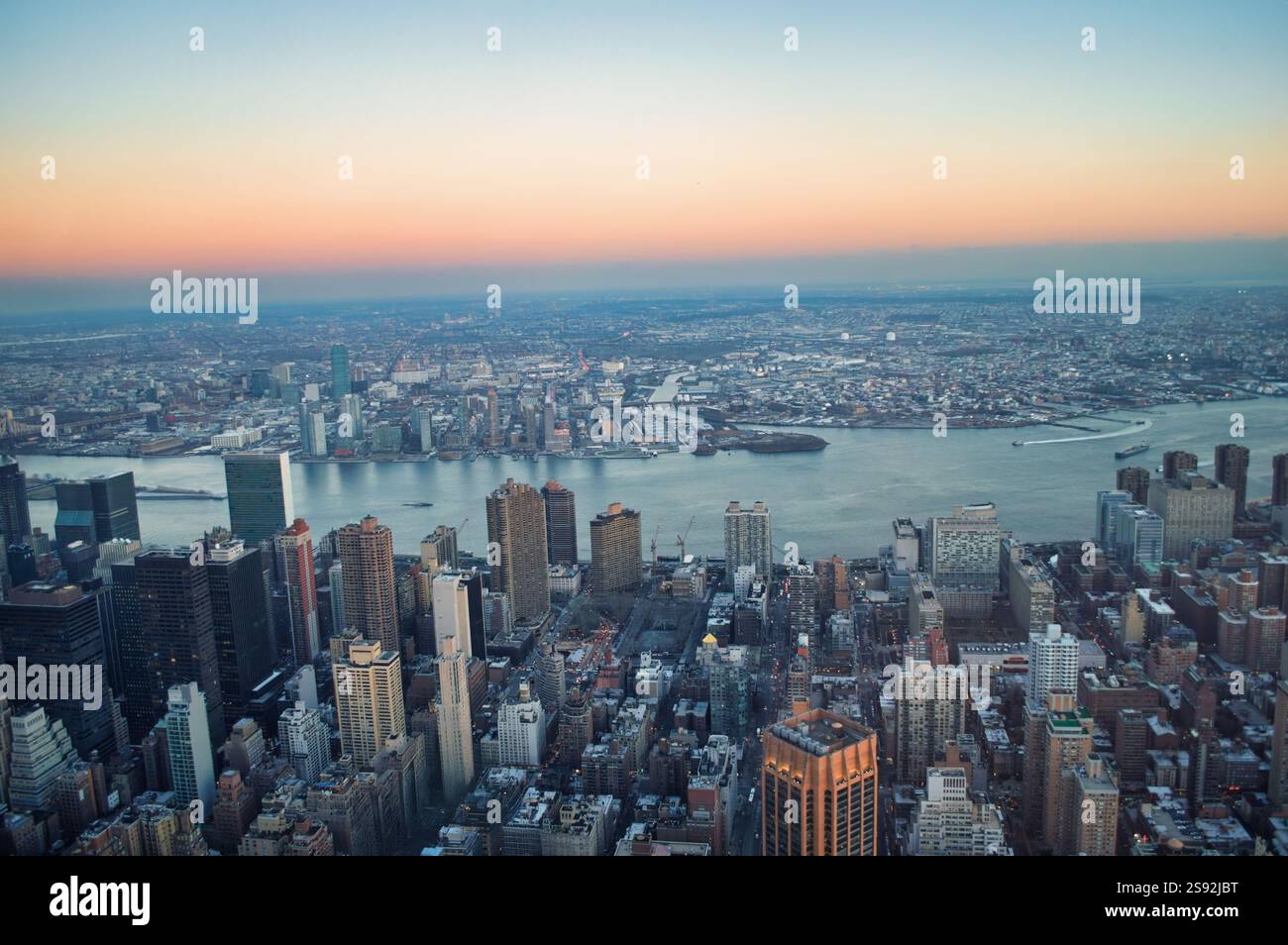 Manhattan skyscrapers high rise buildings in Midtown Manhattan and the ...