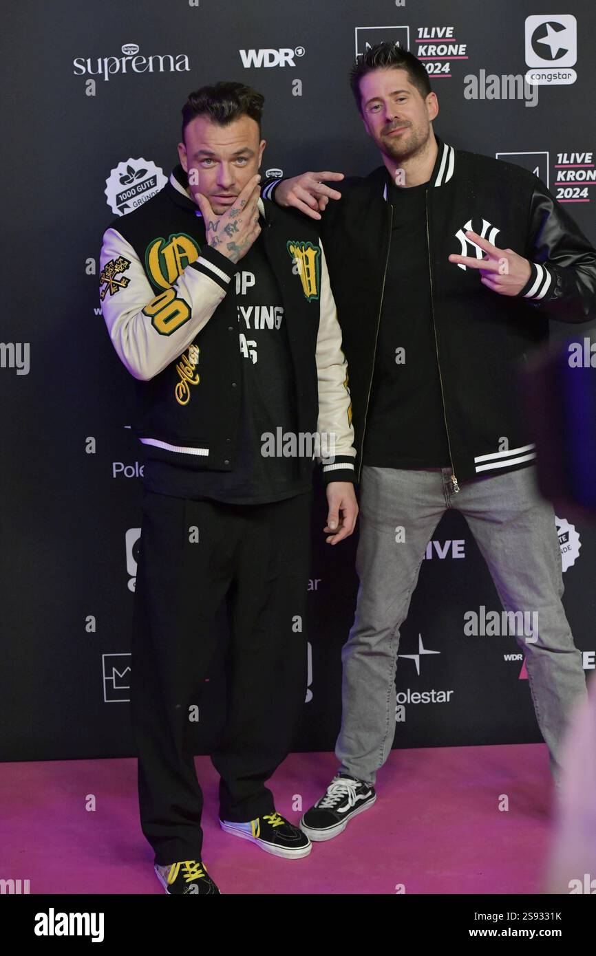 SDP Pop-Duo 12/24 thg SDP auf dem Roten Teppich zur Verleihung der ...