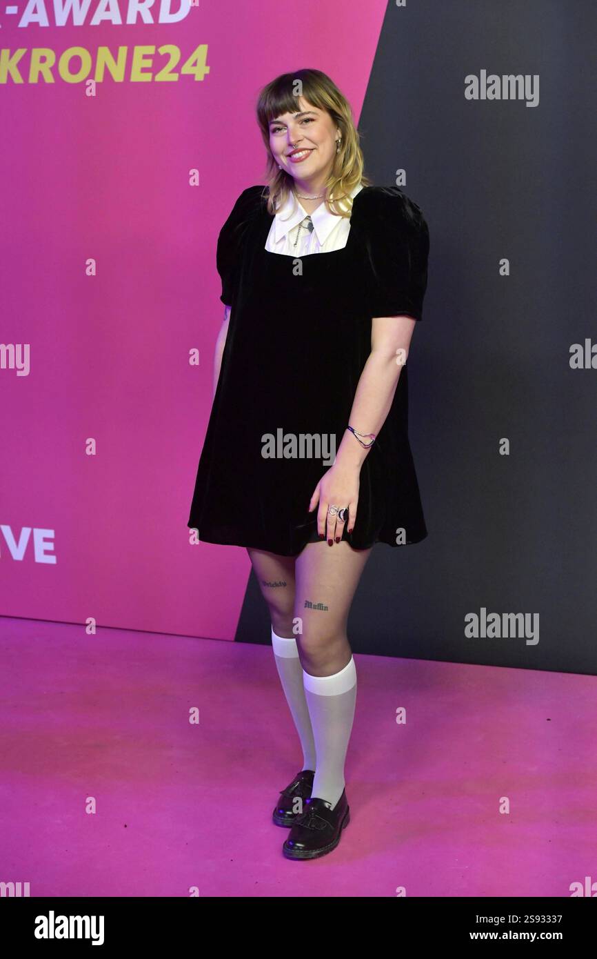 Soffie Sängerin 12/24 thg Soffie auf dem Roten Teppich zur Verleihung ...