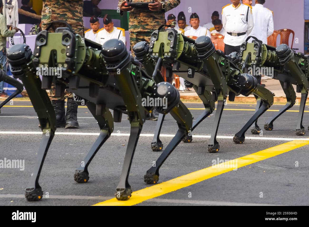 Indian Army showcases Robotic Mules ahead of the Final dress rehearsal ...