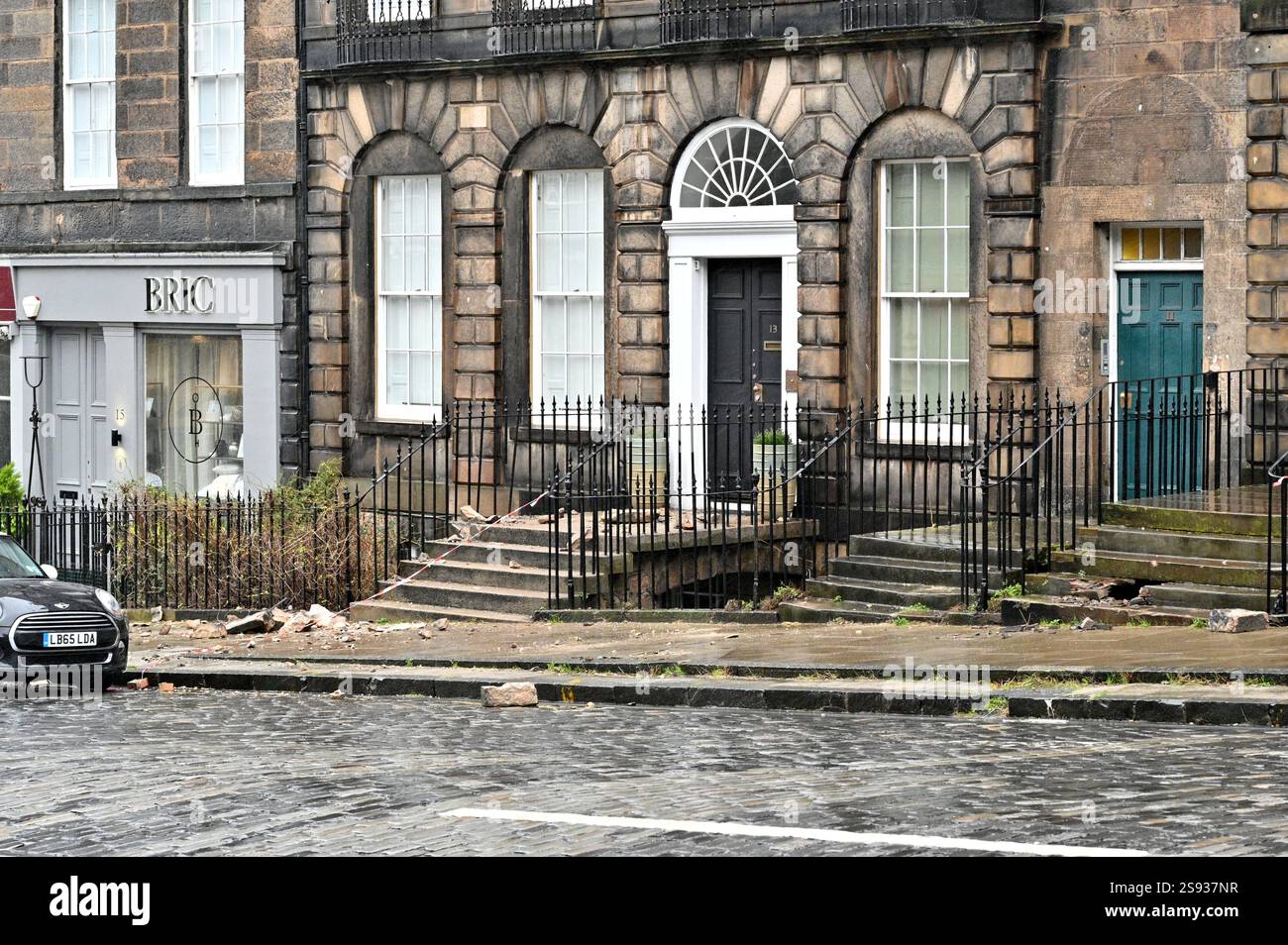 Edinburgh, Scotland, UK. 24th Jan 2025. Storm Éowyn wind hits the city ...