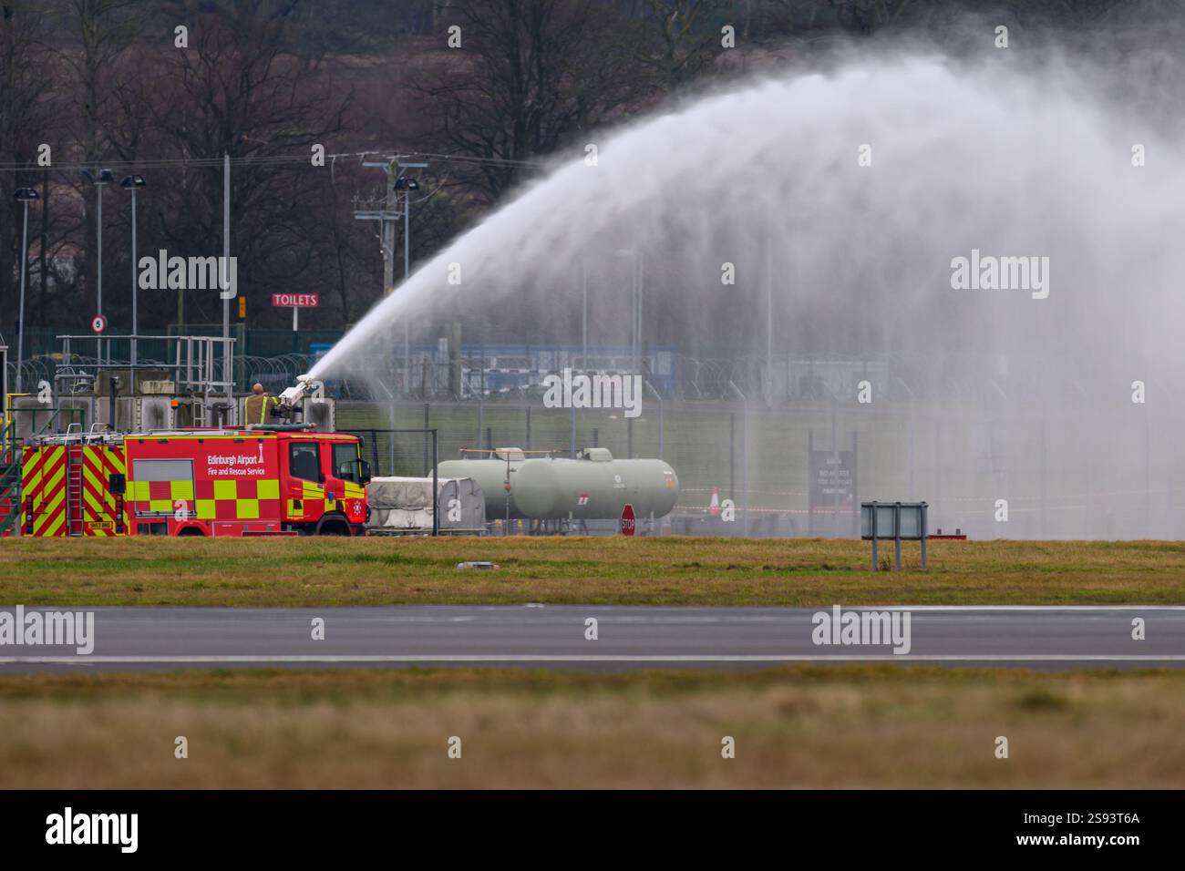 An Edinburgh Airport Scania Fire Engine Tests Its Cannon Stock Photo ...
