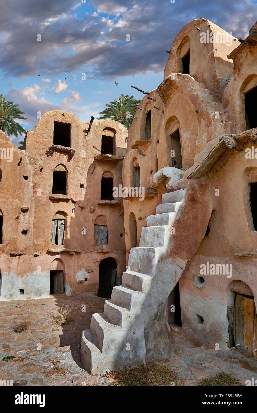 Ksar Ouled Soltane, Tunisia, Fortified Berber Ghorfa vaulted food ...