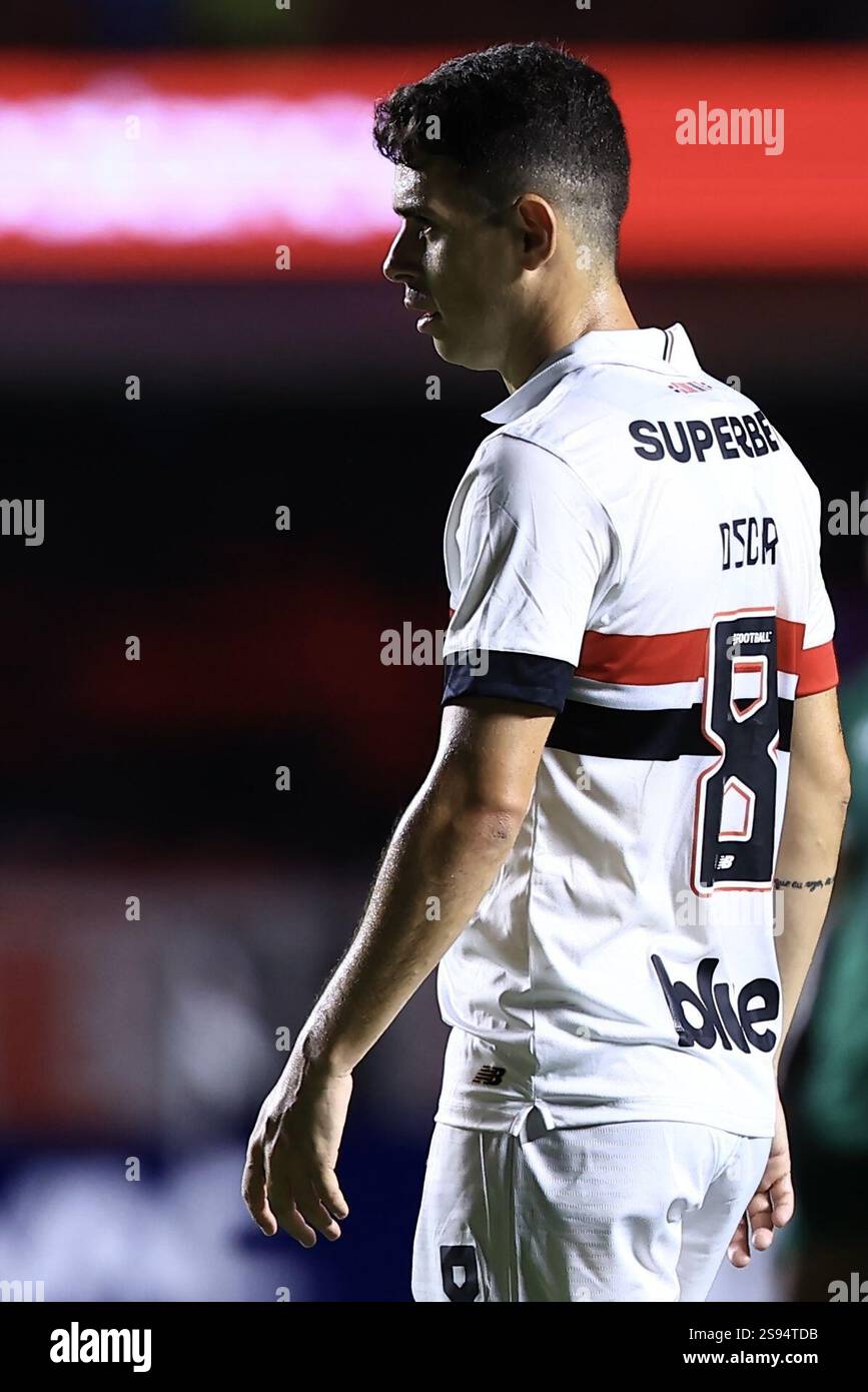 SP - SAO PAULO - 01/23/2025 - PAULISTA 2025, SAO PAULO x GUARANI - Oscar player of Sao Paulo ...