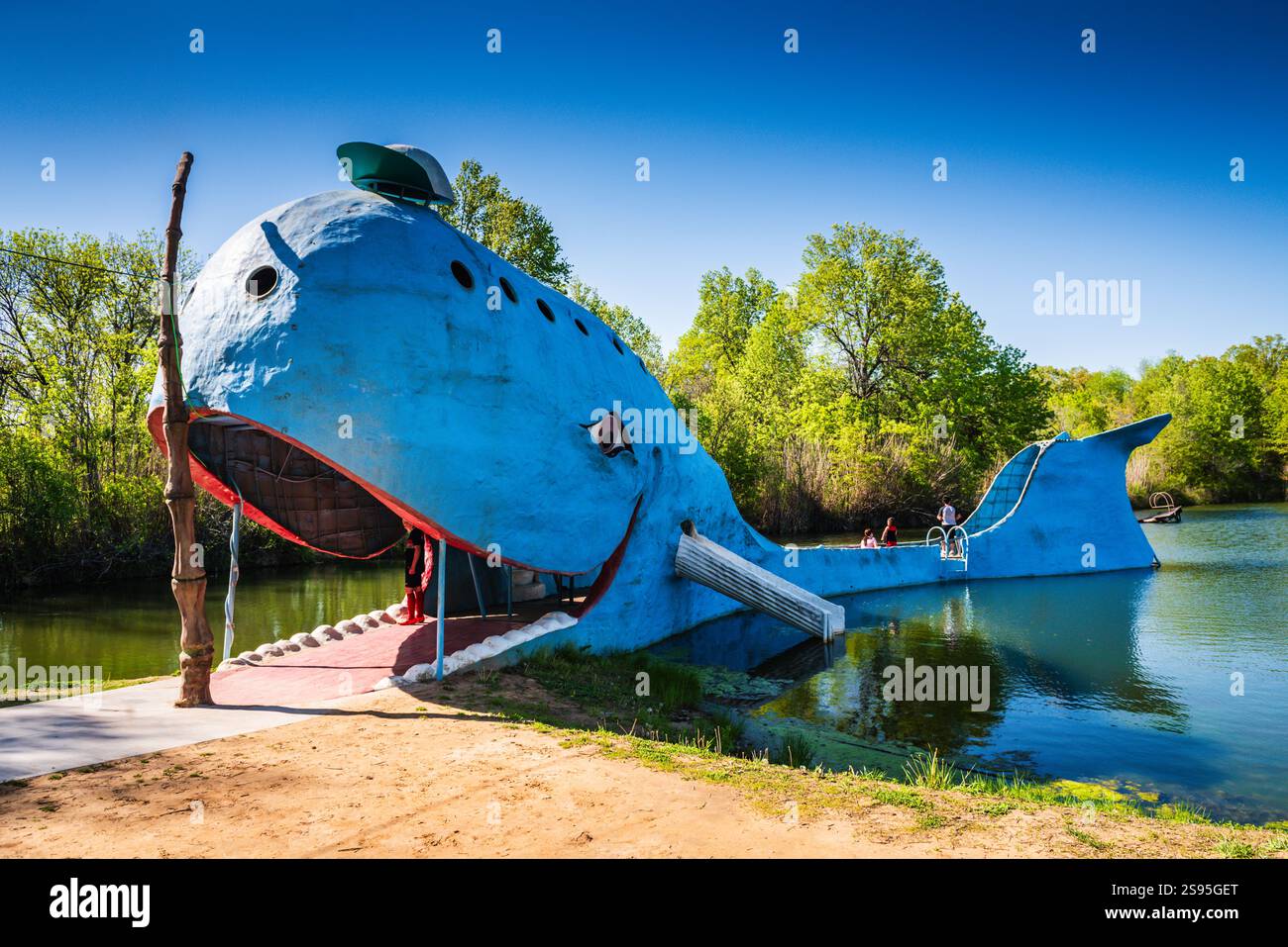 Catoosa, OK USA - April 29, 2018: Iconic Blue Whale roadside attraction ...