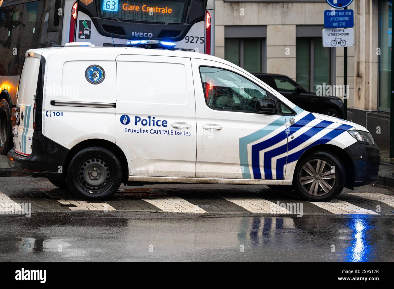 Hondenpolitie hi-res stock photography and images - Alamy