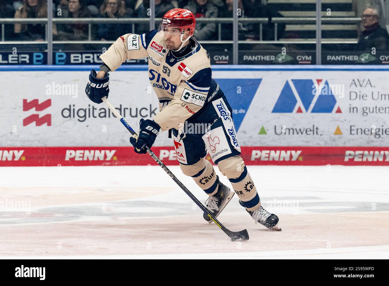 Alex Trivellato (Schwenninger Wild Wings, #53). GER, Augsburger Panther ...