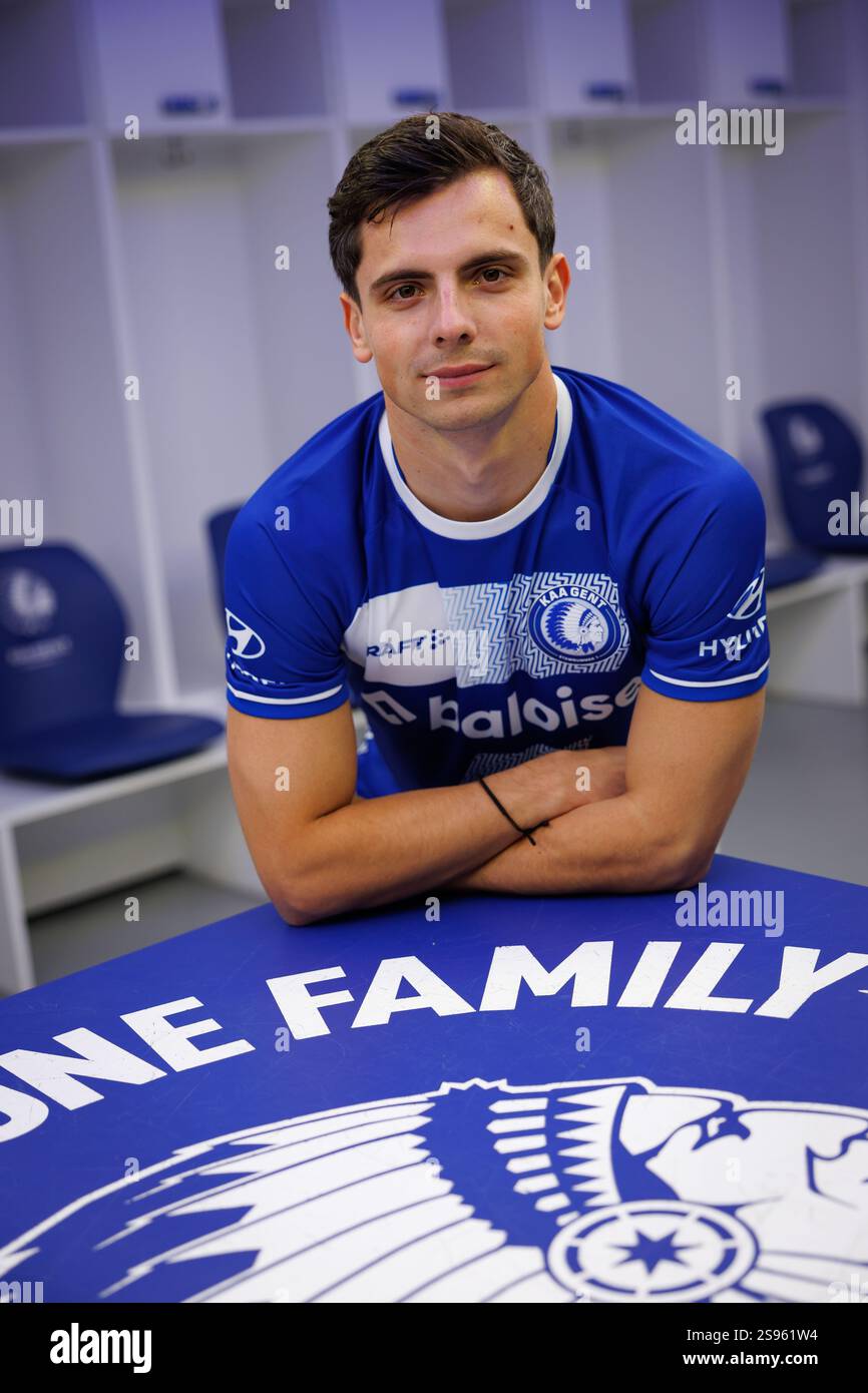 KAA Gent's new player Dane Vanzeir poses for the photographer after ...