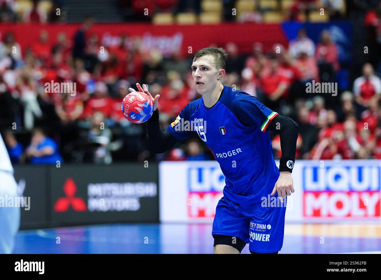 Simone Mengon (Italien, #15) DEN, Italien vs. Deutschland, Handball ...