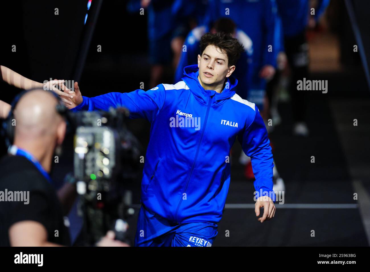 Leo Prantner (Italien, #02) DEN, Italien vs. Deutschland, Handball, IHF Weltmeisterschaft 2025 ...