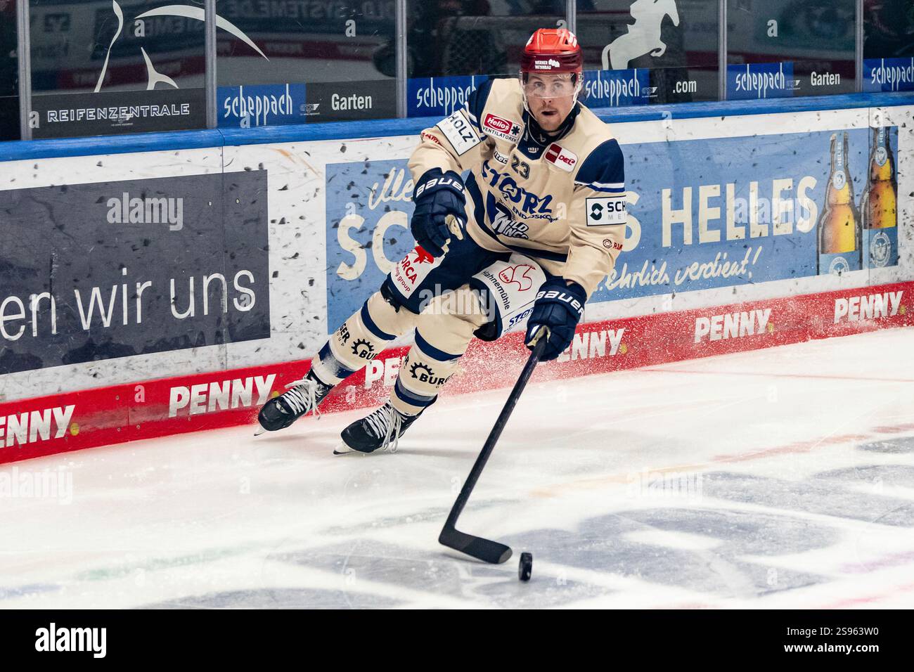Brett Ritchie (Schwenninger Wild Wings, #23). GER, Augsburger Panther ...