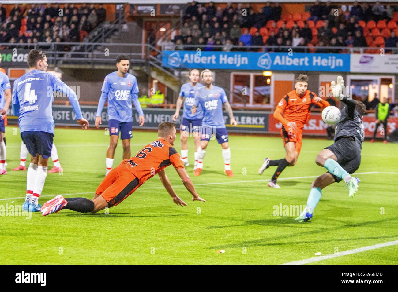 VOLENDAM - 24-01-2025, KRAS Stadium. Keukenkampioen divisie, season ...