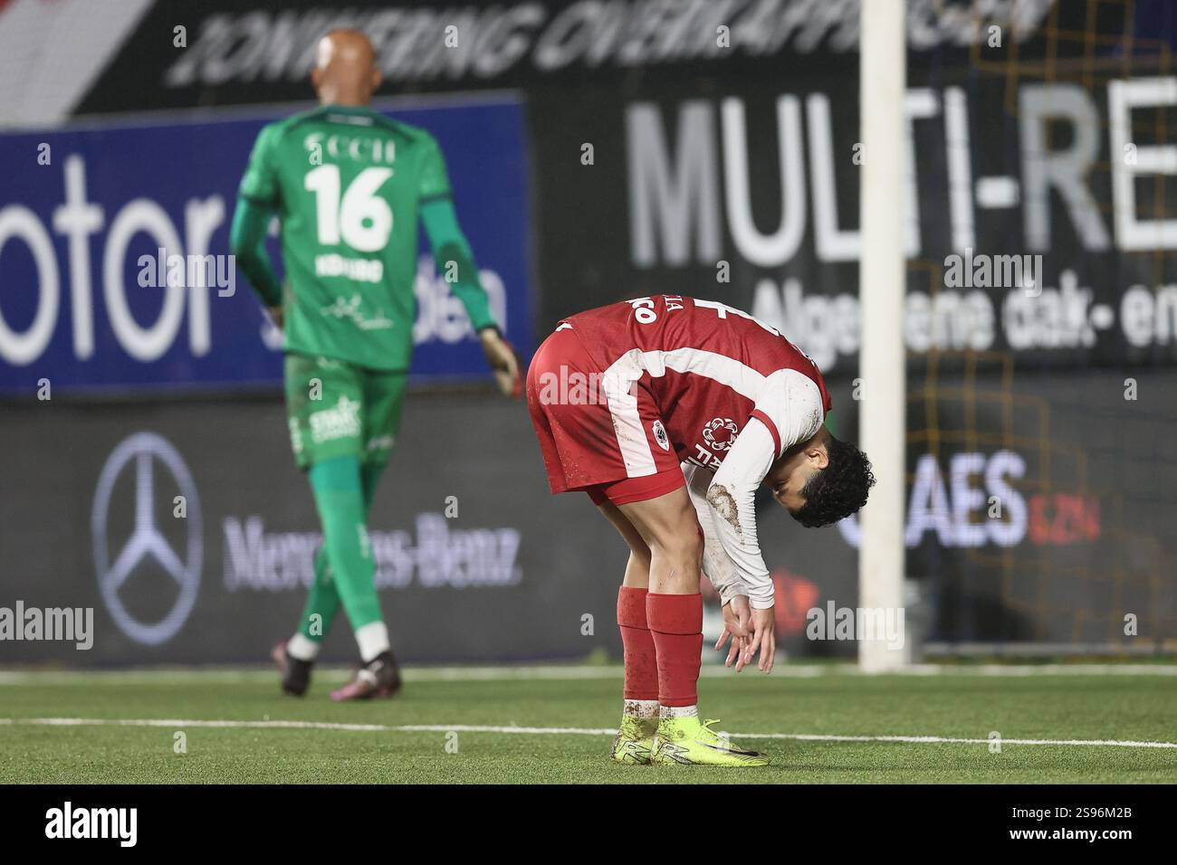Antwerp's Anthony Valencia reacts during a soccer match between Sint ...