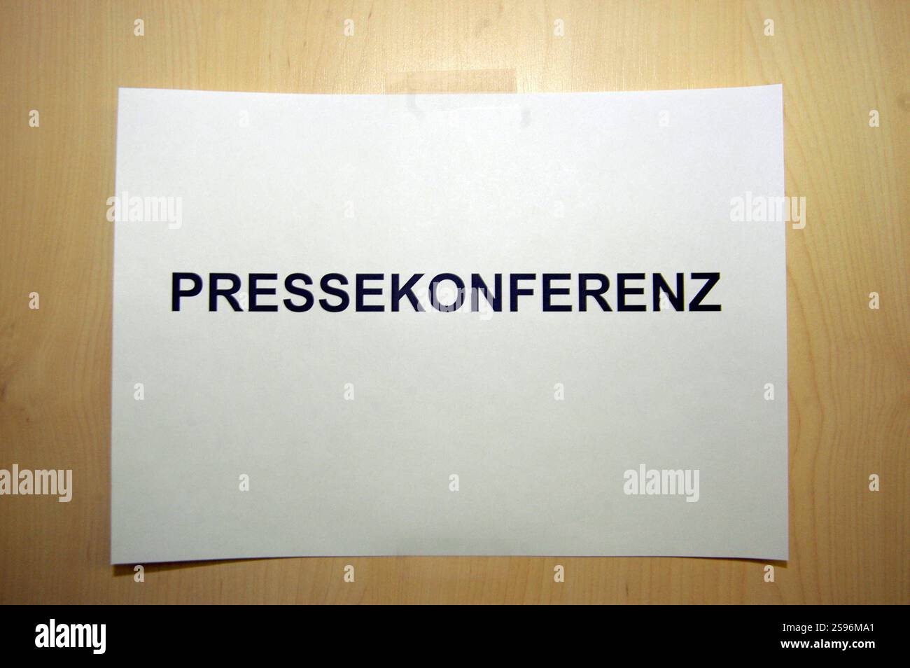 media reporting about daily news, press coverage and journalism media ...