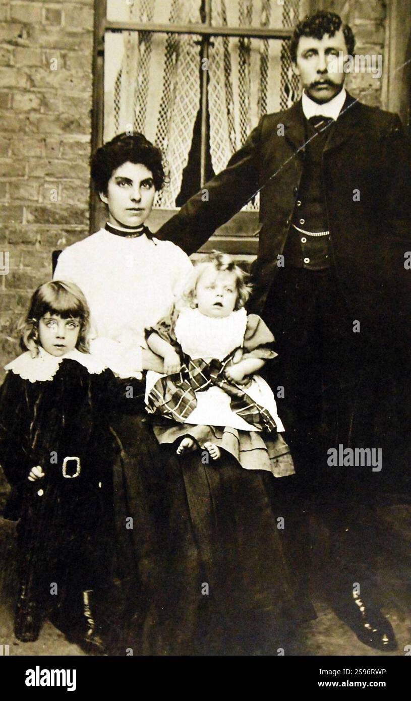 Goldsmith Family, passengers of the Titanic Stock Photo - Alamy
