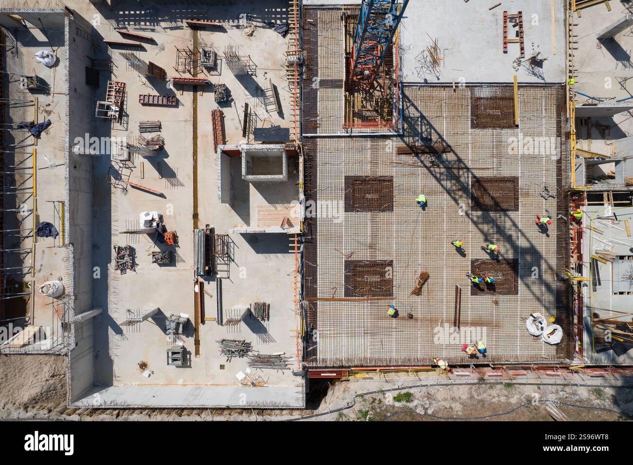 Top view construction workers hi-res stock photography and images - Alamy
