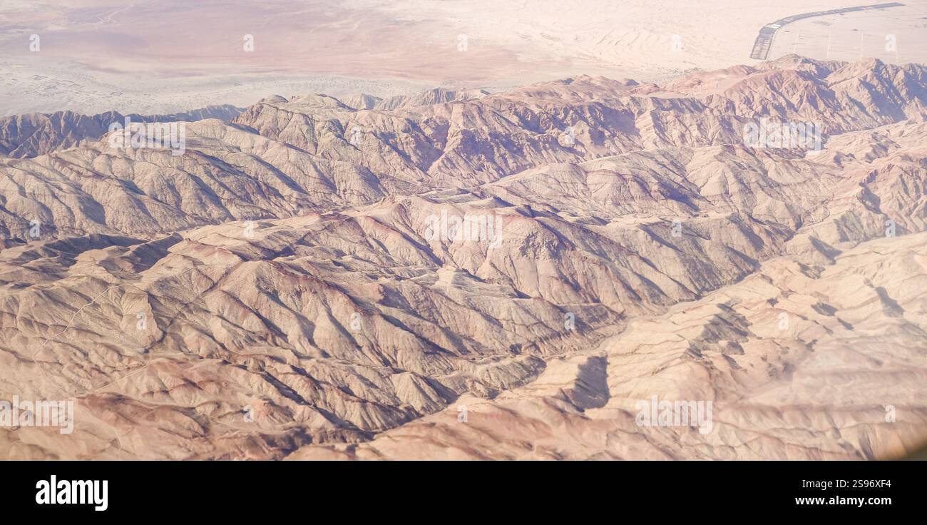 An aerial view of the Wadi Rum desert in Jordan Stock Photo - Alamy