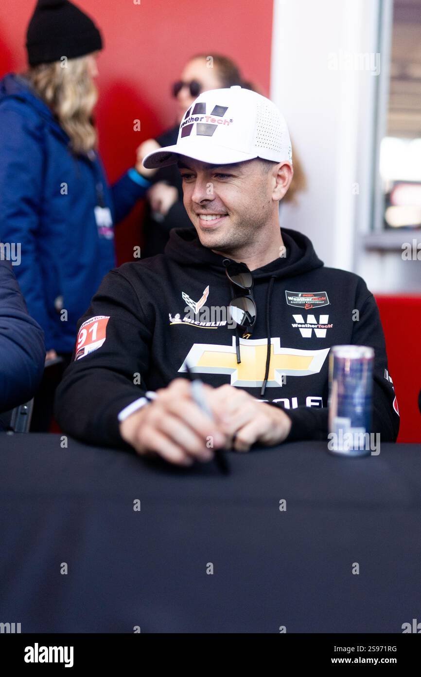 MCLAUGHLIN Scott (nzl), Trackhouse by TF Sport, Corvette Z06 GT3.R ...