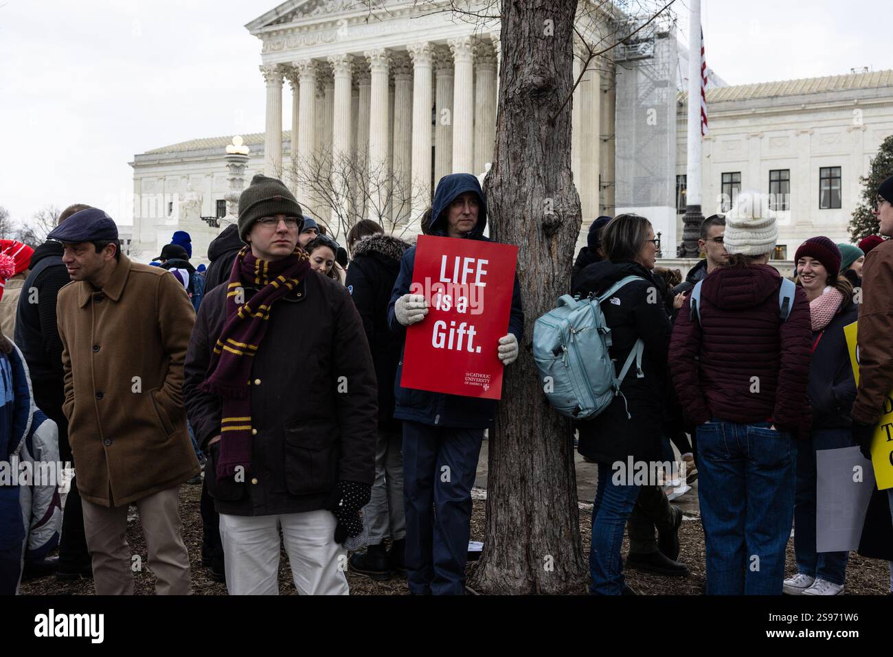 Pro-life demonstrators participate in the annual March For Life near ...