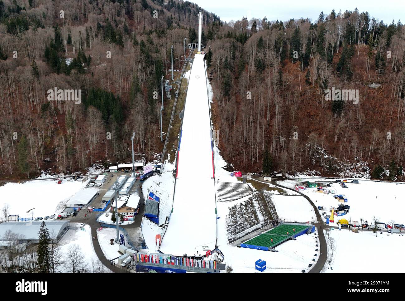 Komplette anlage hi-res stock photography and images - Alamy