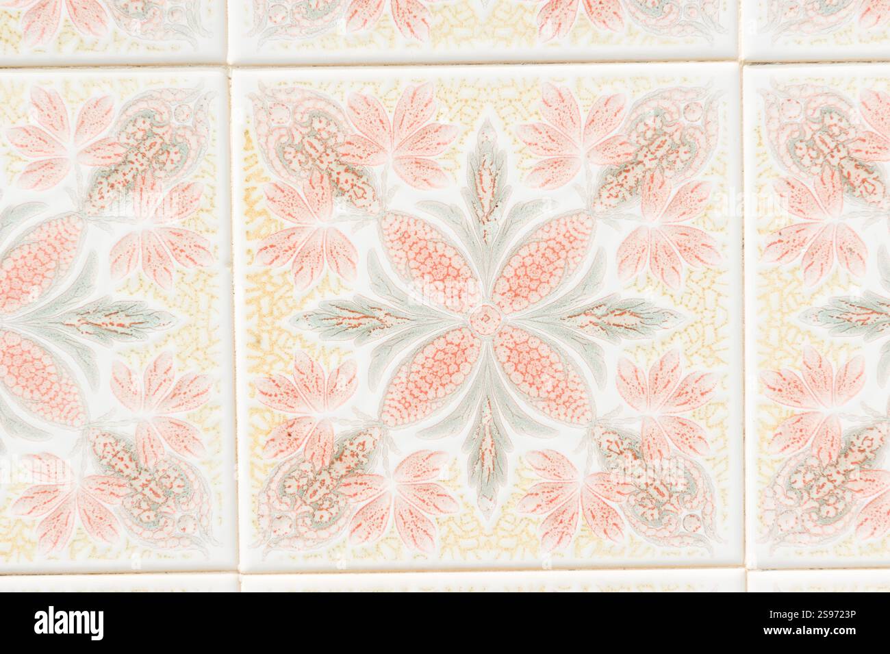 Traditional Portuguese Azulejo Tile Pattern Stock Photo - Alamy
