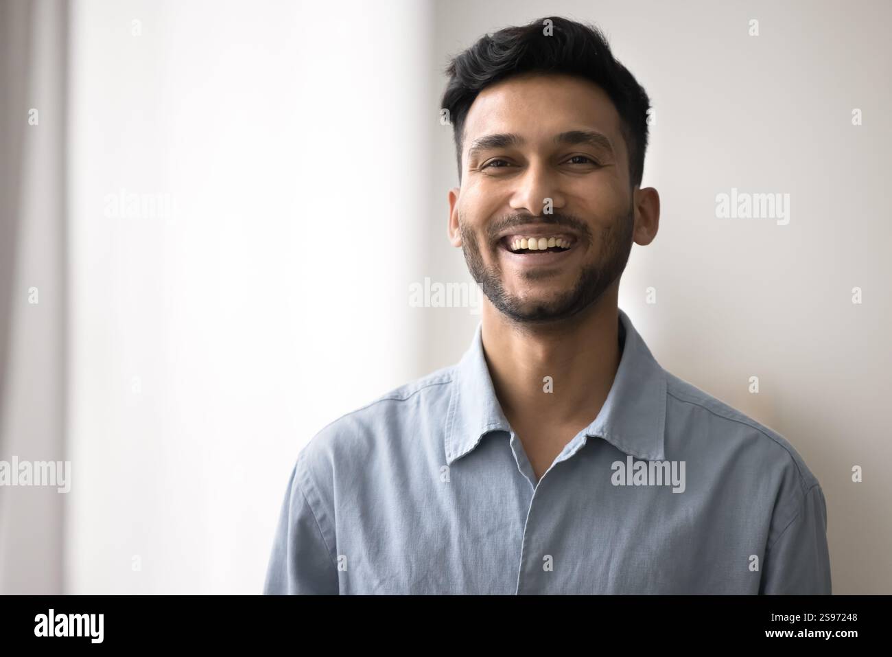 Customer testimonial dental clinic hi-res stock photography and images ...