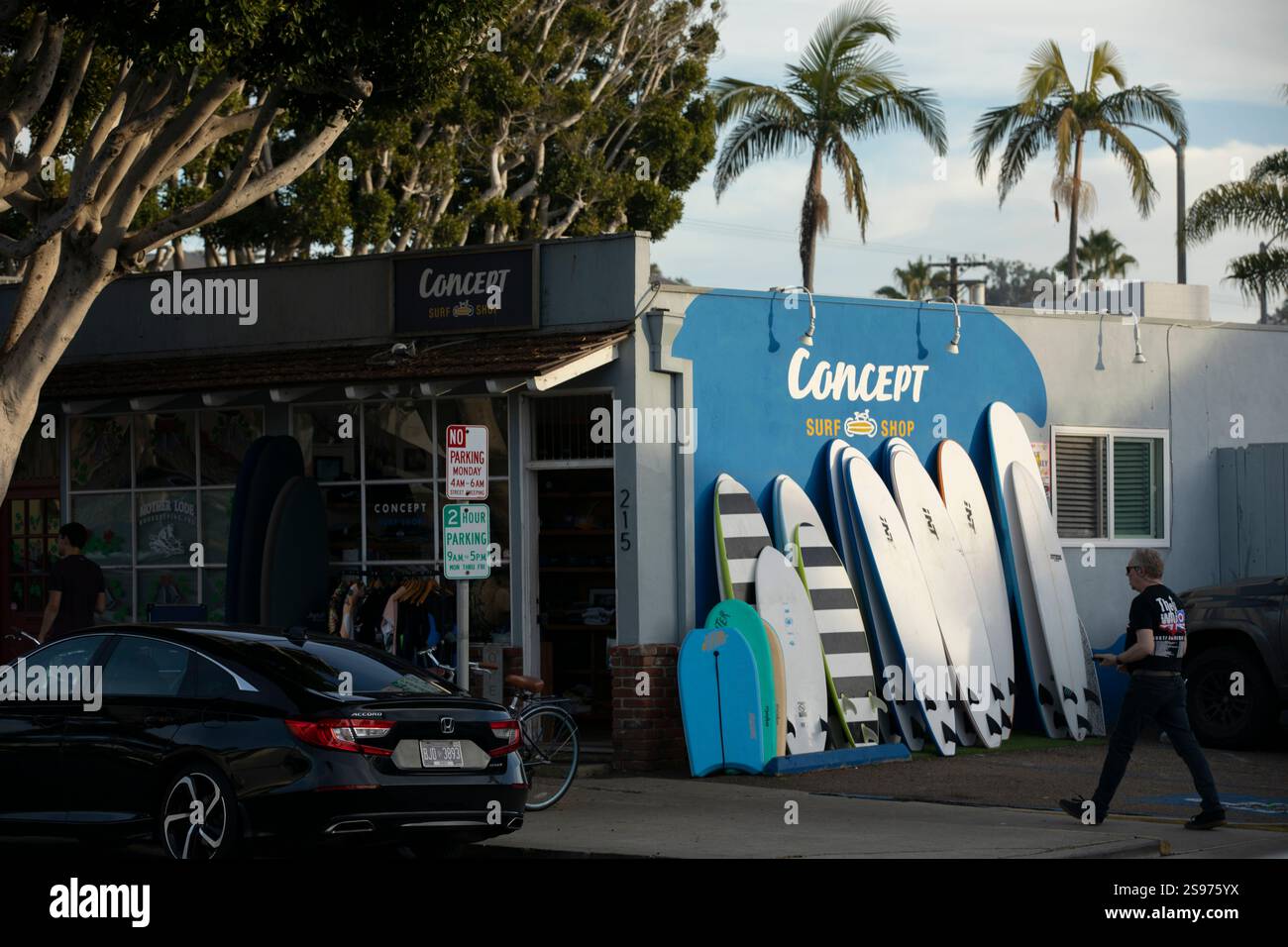 Encinitas, California, USA - September 3, 2022: Bustling traffic passes ...