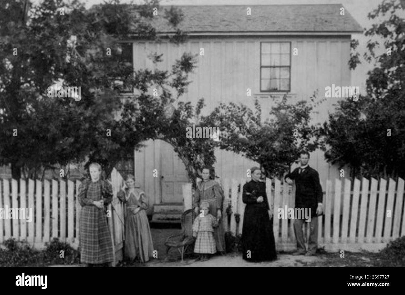 Grandmother Byrd's(Chris Evans' (outlaw) mother in law's) (left-to ...