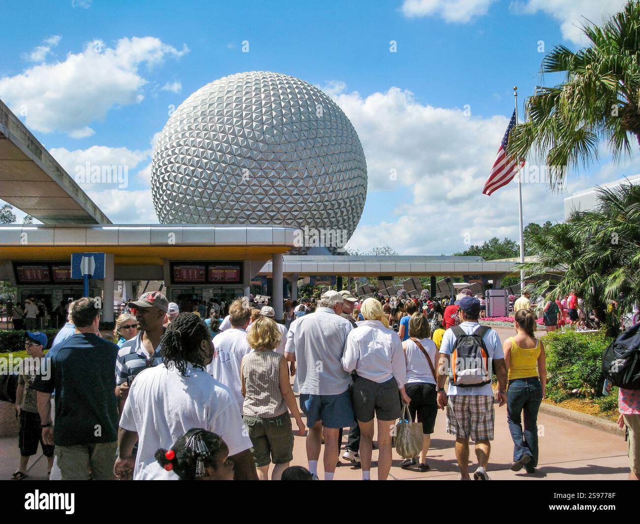 Epcot Center in Disney World, Orlando, FL Stock Photo - Alamy