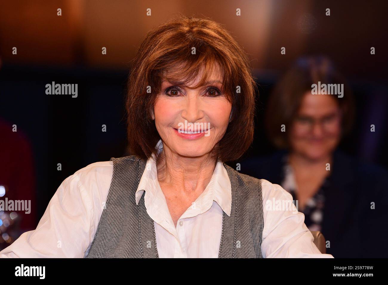 Susanne Uhlen zu Gast bei der NDR Talk Show am 24.01.2025 in Hamburg ...
