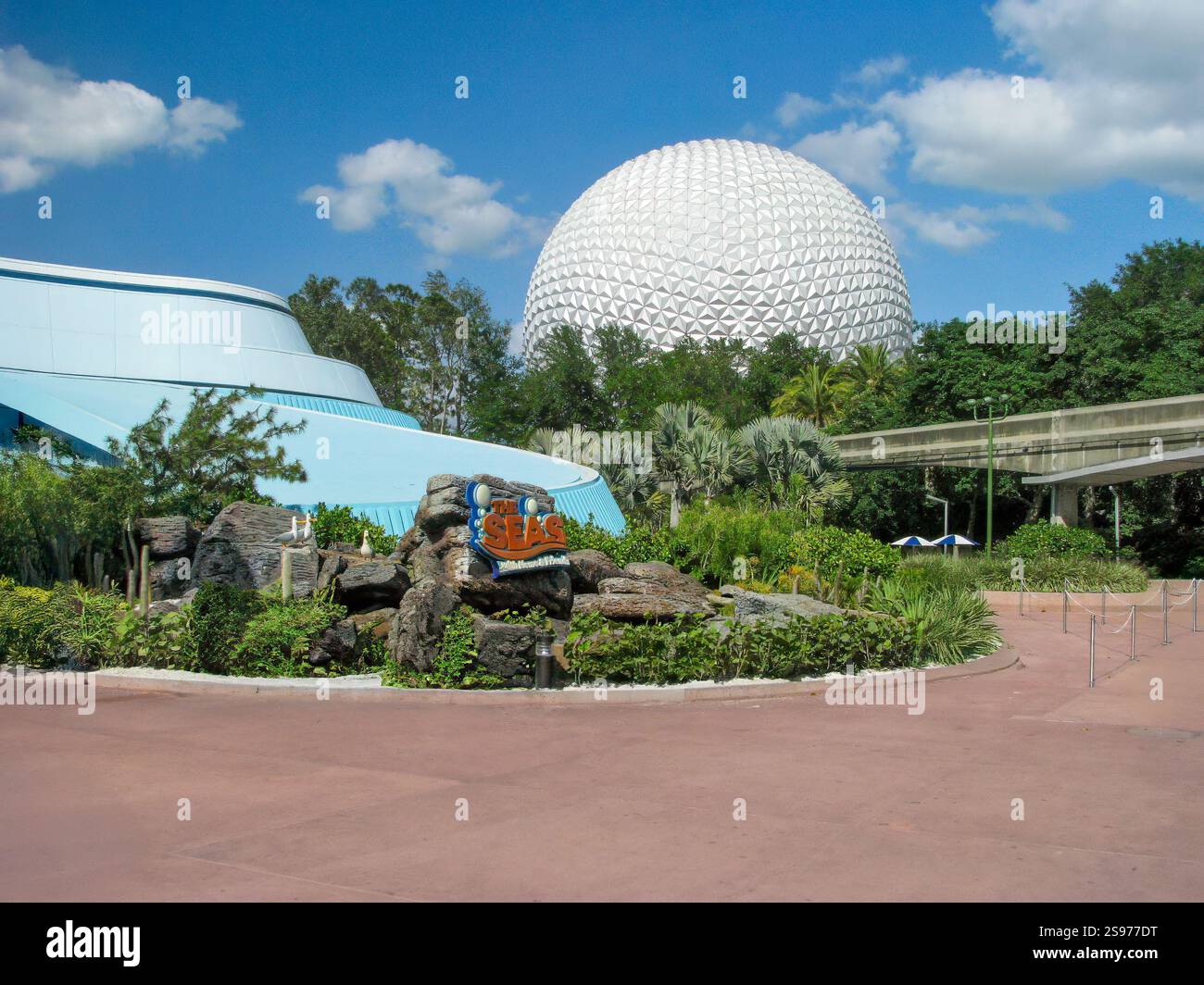 Epcot Center in Disney World, Orlando, FL Stock Photo - Alamy