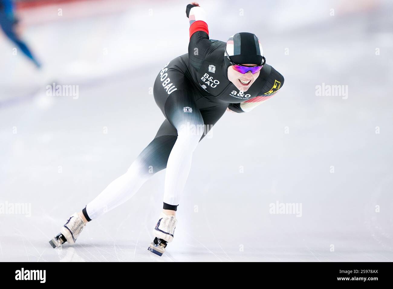 CALGARY, CANADA - JANUARY 24: Anna Ostlender of Germany competing ...