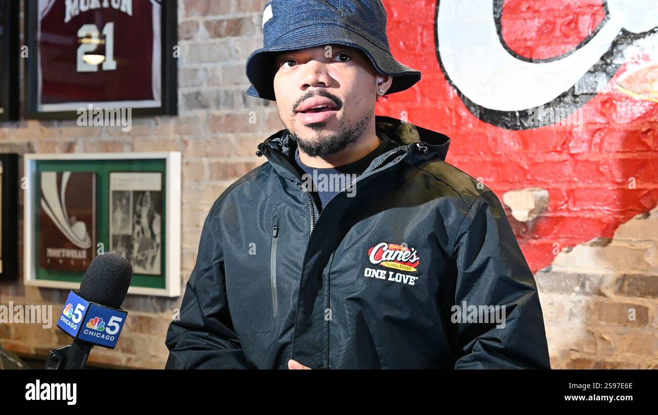 Raising canes chicken one love hi-res stock photography and images - Alamy