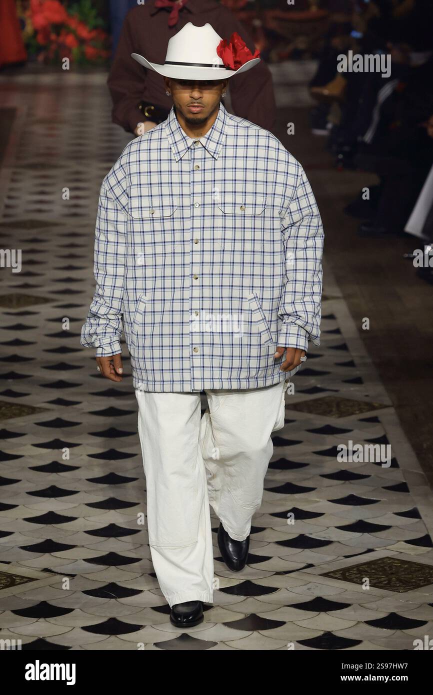 WILLY CHAVARRIA Fall/Winter 2025-2026 runway during Paris Fashion Week ...