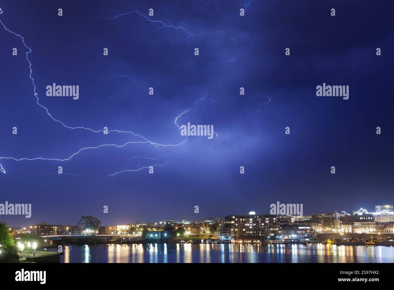 Lightening bolts over Victoria B.c Stock Photo - Alamy