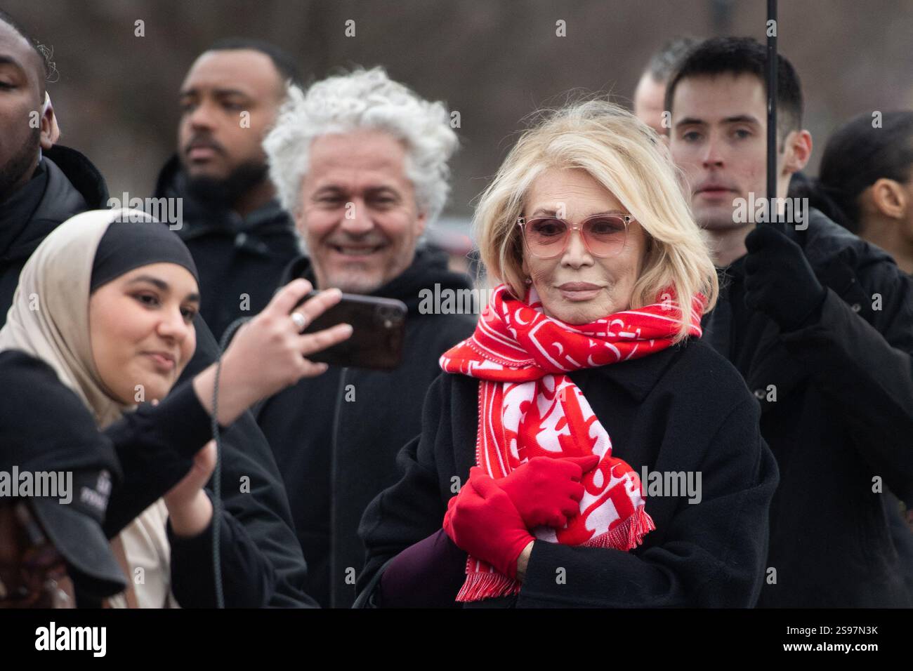 Amanda Lear attending the Dior Homme Menswear Fall-Winter 2025/2026 ...