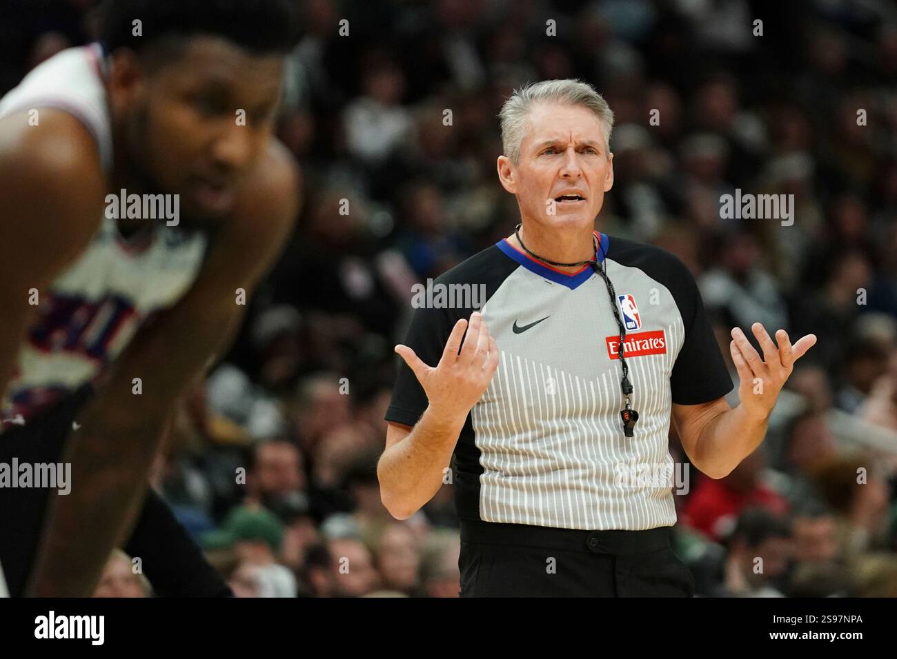 Referee Scott Foster (48) gestures during the second half of an NBA ...