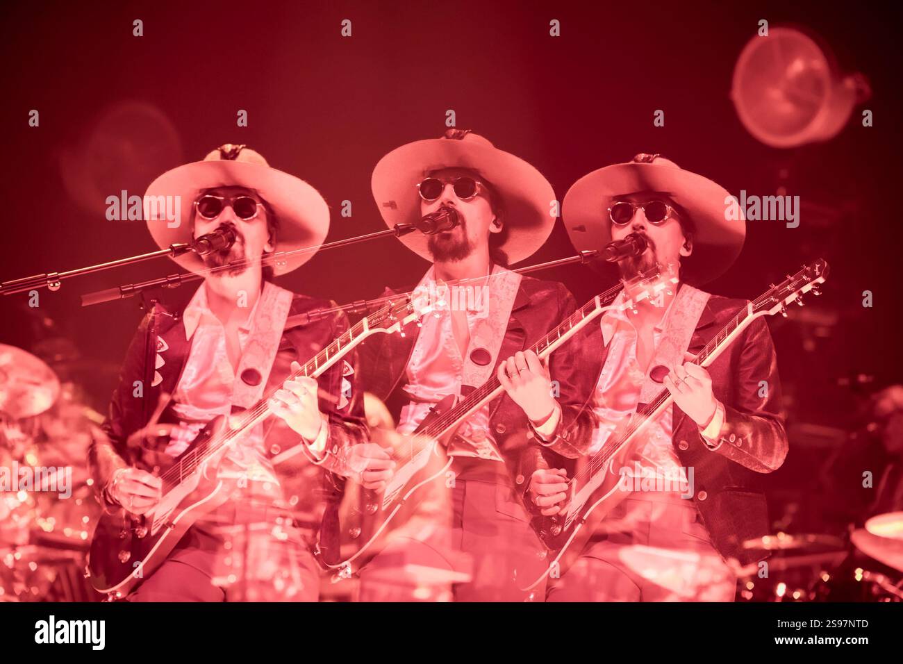 Pedro Taborda 'Tatanka', lead singer of the band The Black Mamba ...