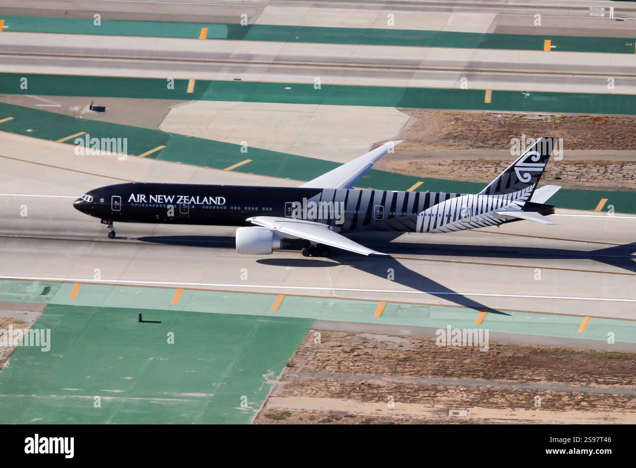An Air New Zealand Boeing 777-300ER taking off from Los Angeles Int'l ...